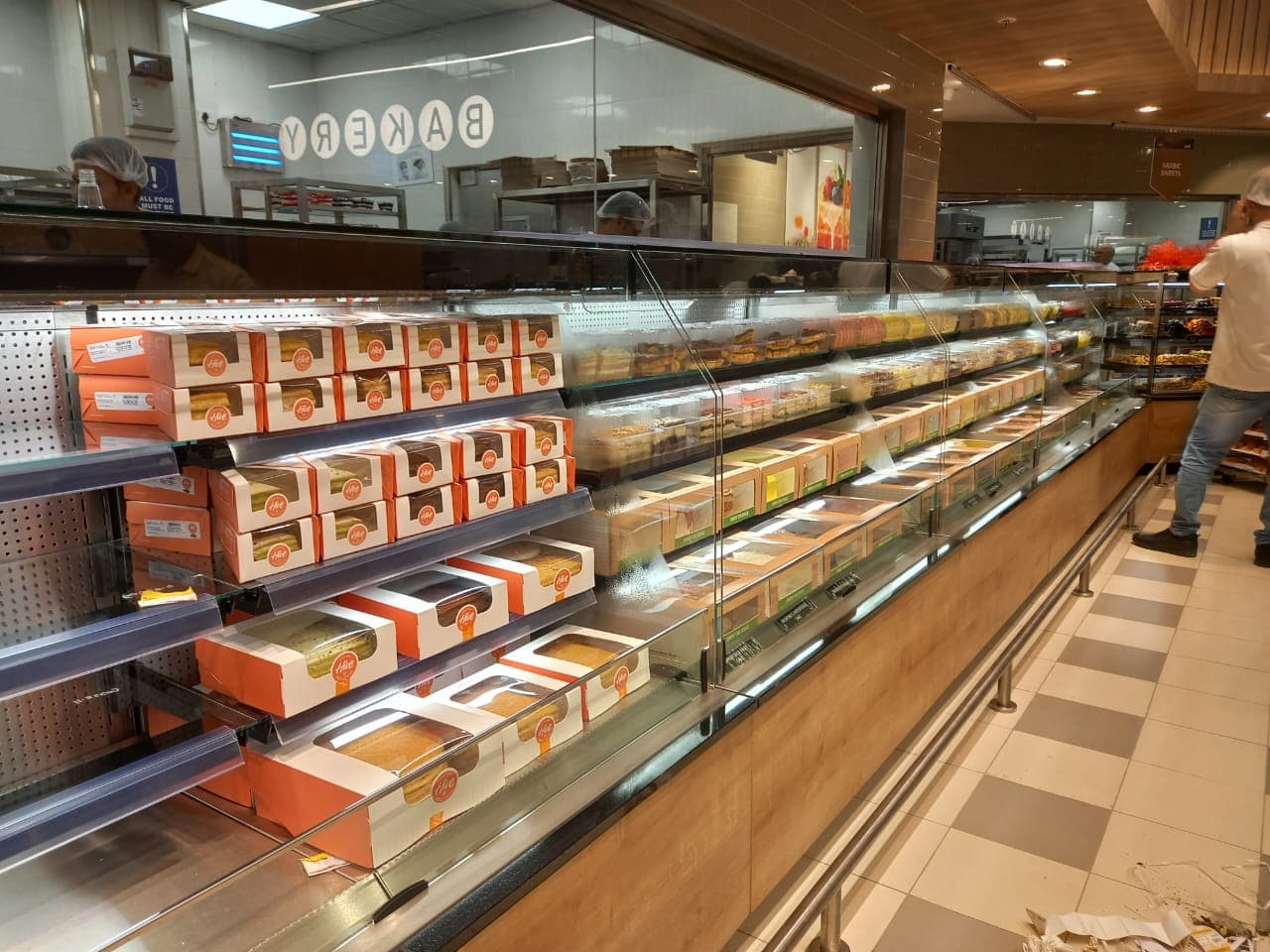 Retail Counters That Improve Customer Experience and Sales - Counterline